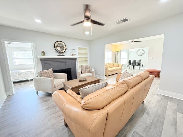 Charming Leesburg Cottage/walk To Historicdowntown - Leesburg, FL