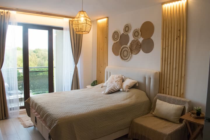 Nelly's Place 5 - Shkorpilovtsi