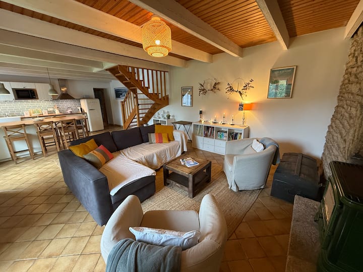 Maison De Caractère Au Calme Avec Son Jardin Privé - Penmarch