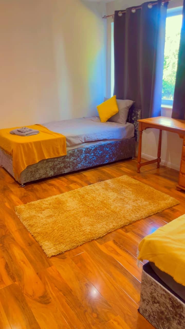 Perfect Home For Contractors -Spacious Home ! - Burnham-on-Crouch