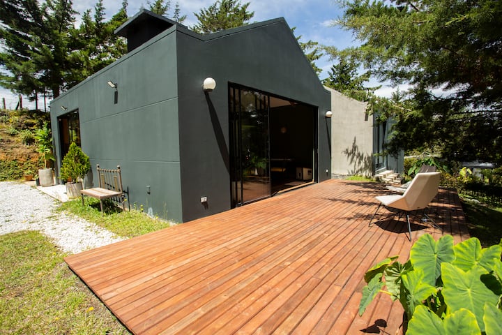 Writers Retreat At The Mountain - La Ceja