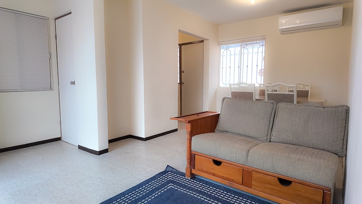 Casa Completa, Cochera, Todo A 10 Min - Nuevo Laredo