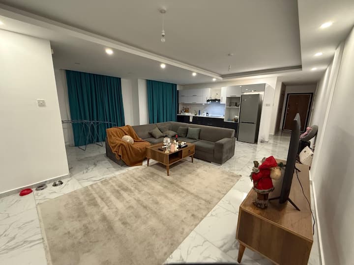 City Center Comfort, 2br With Pool Close To Casino - Girne