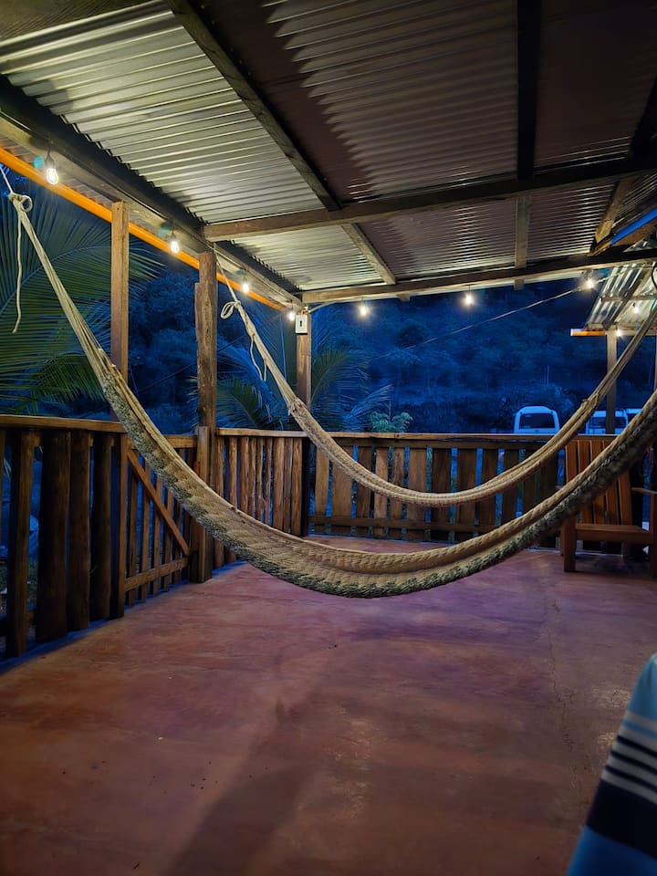 Rustik Cabaña: Madera, Calma Y Naturaleza - Guatemala