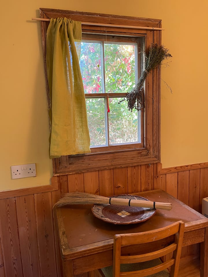 Cosy Garden Cabin With Panoramic Cotswolds Views - Stroud