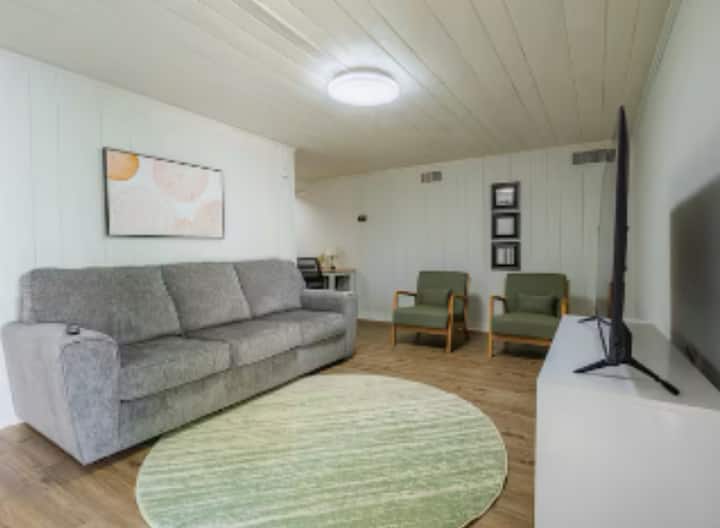 Cute|cozy And Convenient Unit With Charm - Columbus, GA