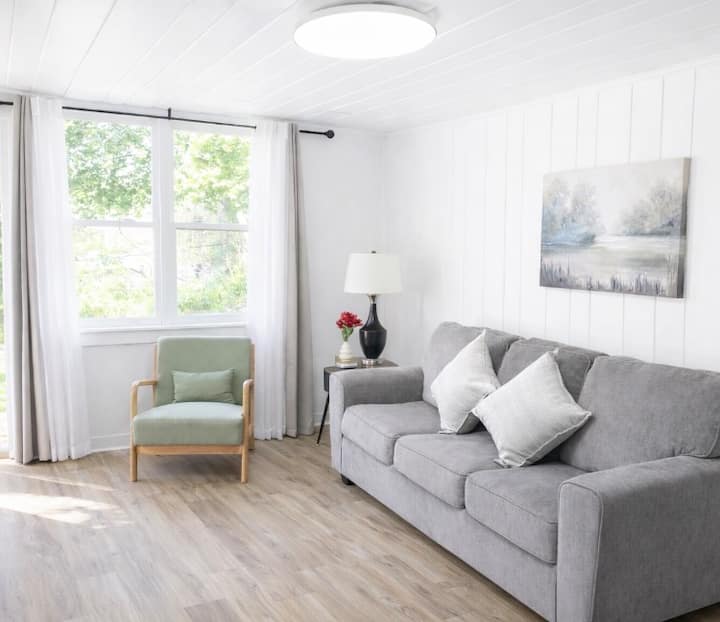Cute|cozy And Convenient Unit With Charm - Columbus, GA