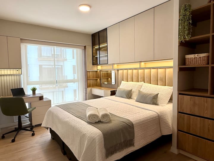 Elegante Departamento De Estreno En Miraflores. - Peru