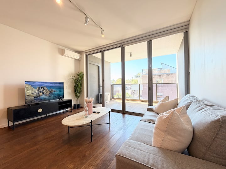 Stylish Finishes And Unbeatable Convenience - Camperdown