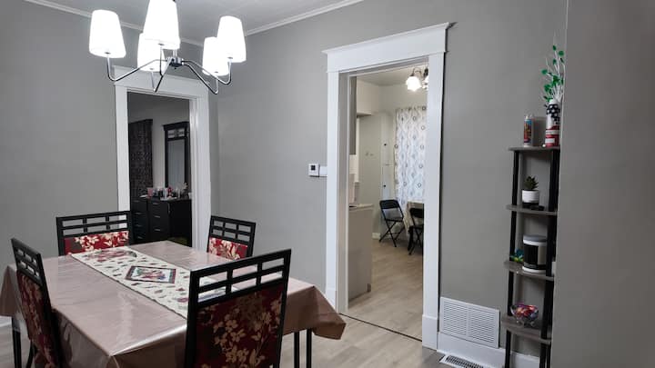 Perfect Stay For Groups And Families - Rockford, IL