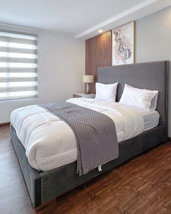 [Inti Apartment] 6 Min Of Center + Free Parking - Azuay