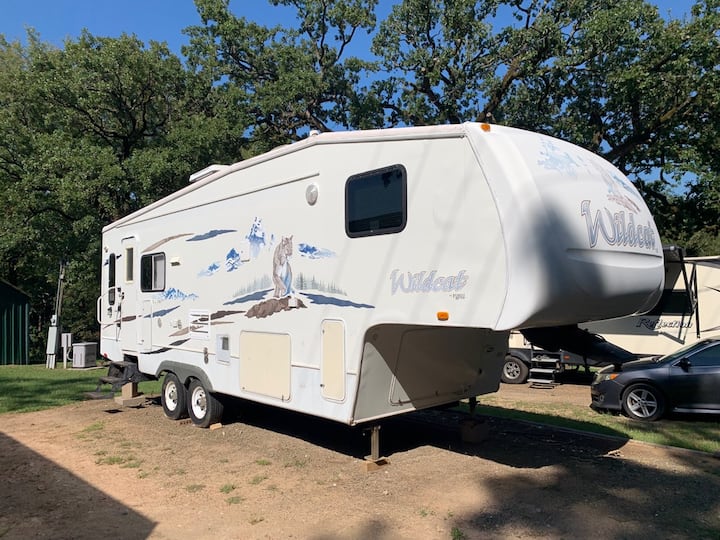 Peaceful Rv Getaway In A Cozy Rv Park - Longview, TX