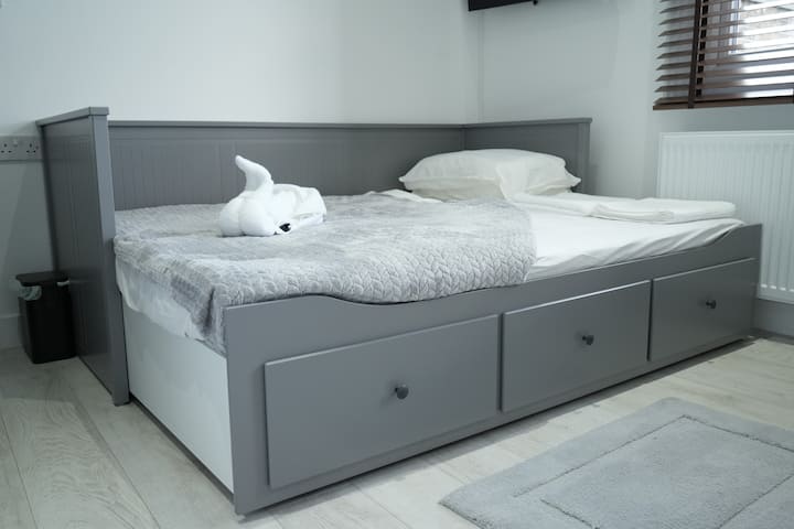 Concept Room 1 – Executive Double | Enfield Town - Enfield