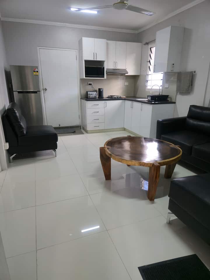 Central One-bedroom Near Hospital & Downtown Suva - Suva