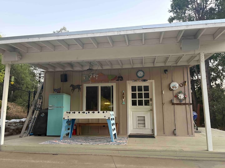 Friendly Topanga Guesthouse - Calabasas, CA