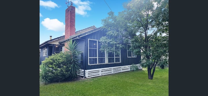 Goodwin Railway Cottage - Benalla