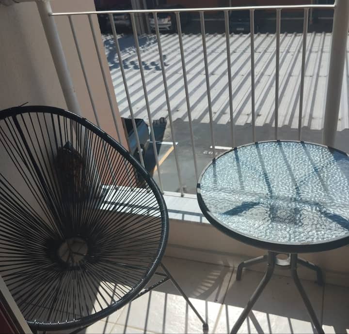 Lindo Apartamento Com Varanda, Super Aconchegante. - Manaus