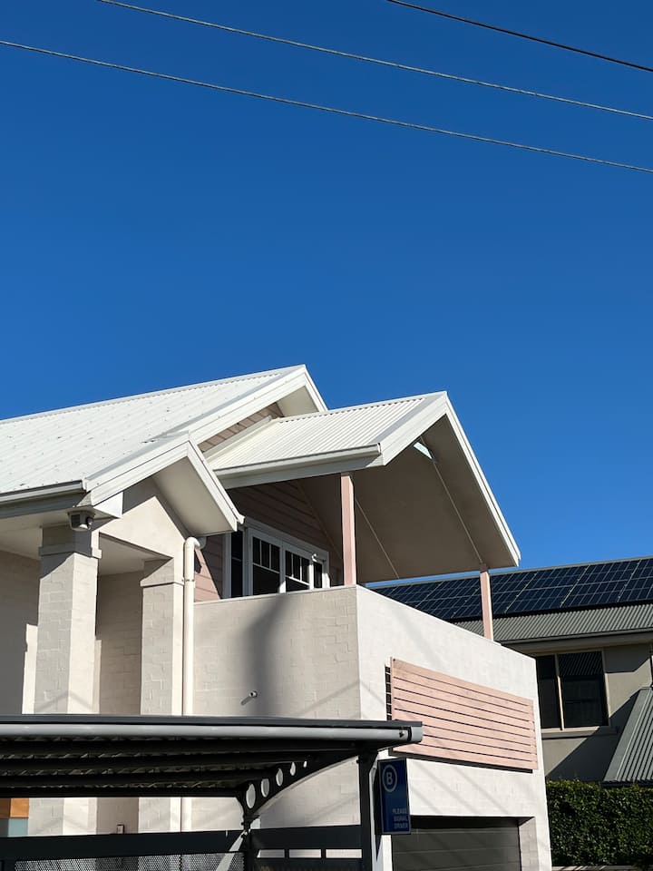 Beach House - The Entrance