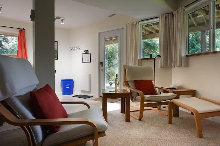 Sea Otter Suite At Raven's Moon - Ucluelet