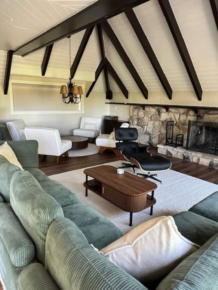 Woodland Cabin In Lake Arrowhead! - Lake Arrowhead, CA