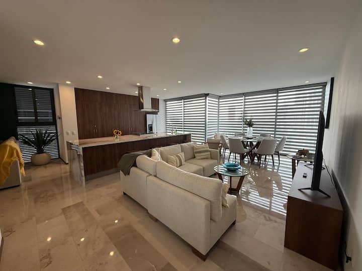 Luxury Condo In Guadalajara Country Club - Rio