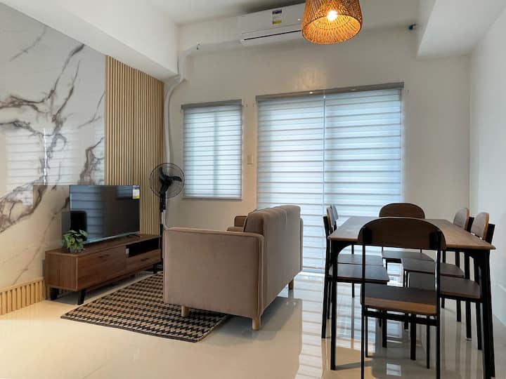 Serene Stays 2 Bedroom - Iloilo City