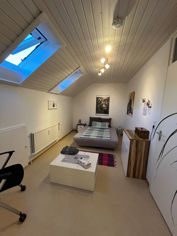 Zimmer Mit Guten ÖPnv Nach Stuggi U. Esslingen - Stuttgart