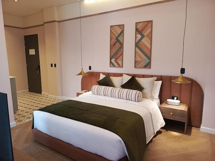 Elegante Estudio Superior Con Balcón En Centenario - Cali