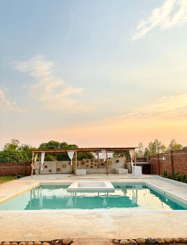 Mpemba’s Hidden Gem – Qwithu Villa Poolside Stay - District de Blantyre