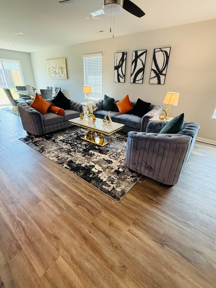 Modern House Weekly Discount And Monthly - Cullman, AL