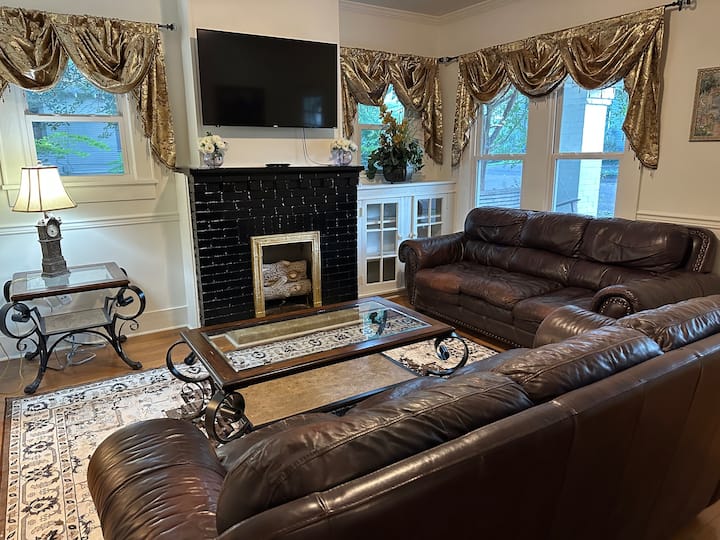The Cleveland Cottage - Brookhaven, MS