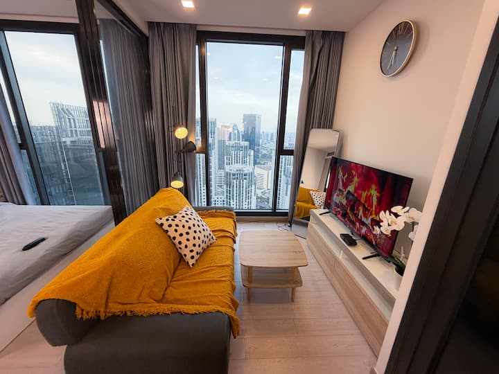 High Floor W/sofa-bed, Pool & Gym, Mrt 200m - Bangkok