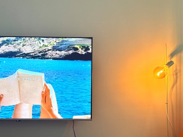 兩人房/台南新營獨立月租套房/火車站/停車/寵物友善 - Tainan City