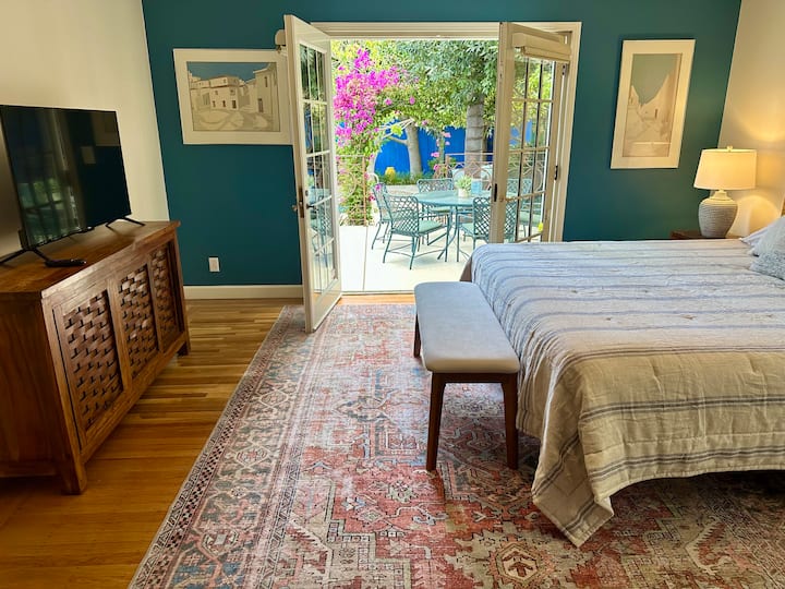 Serene Land Park Home | Quiet & Central - Sacramento, CA