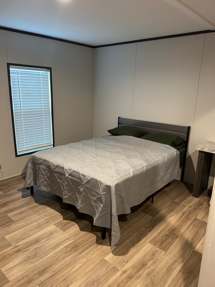 1 Bedroom Studio - Alpine, TX