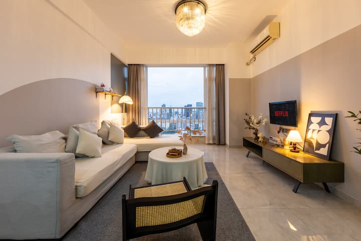 Modern & Cozy 2br Stay |Walk To Shops & Landmarks - Phnom Penh