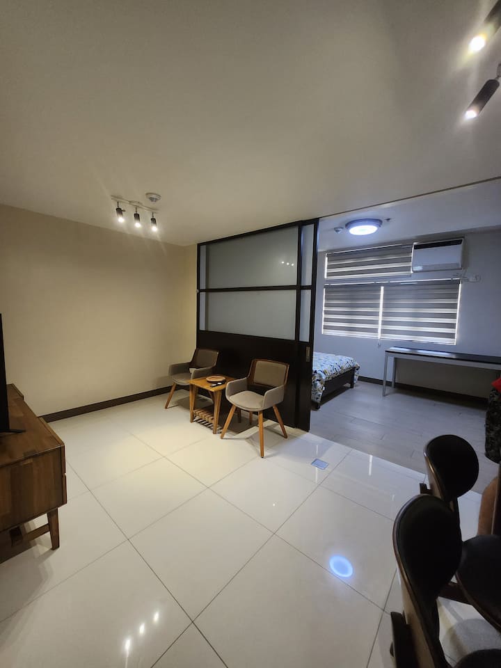 One Bedroom Unit At Makati Cbd - Makati