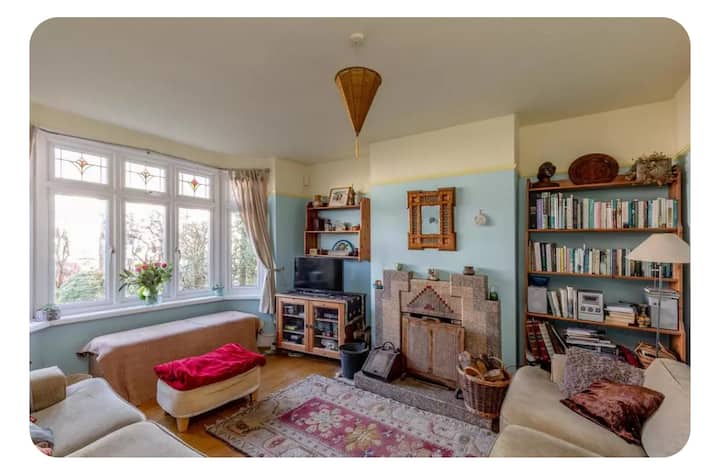 Sweet House In Bristol - Bristol