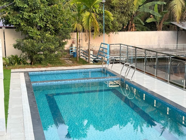 Silent Shore- 
Pool, Celebration Hall And Lux Stay - Thrissur