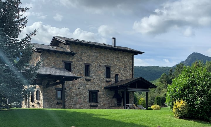 Casa Ideal En Cerdanya-perfecta Y Bien Ubicada - Masella