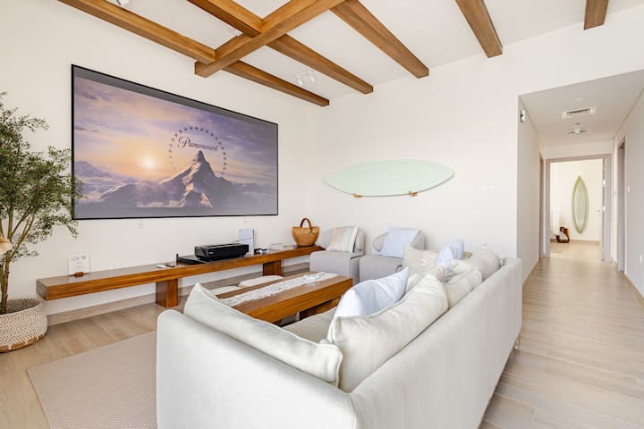 The Surfer's Yas | 2br + Study | Canal/pool View - Abou Dabi