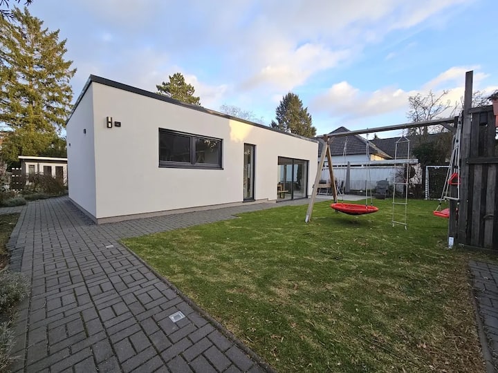 Stilvolle Villa In Hannover – Isernhagen. - Hannover