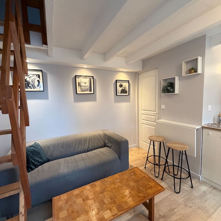 Studio Calme Avec Parking Gratuit -Lons Le Saunier - Lons-le-Saunier