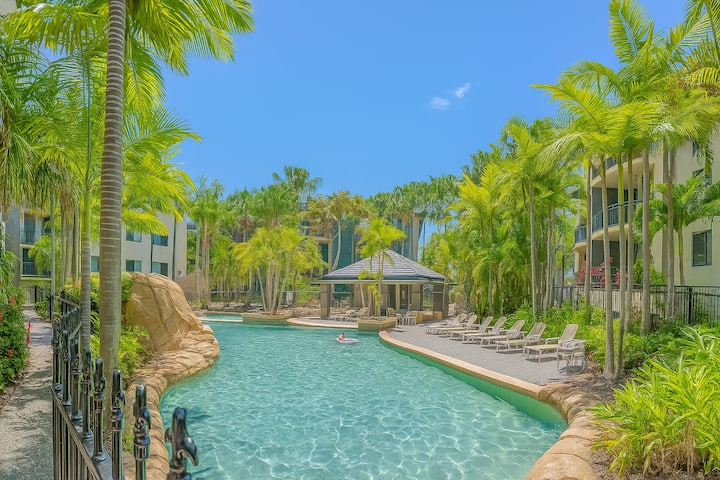 Palm Beach Family Retreat 2br: Heated Pool&netflix - Coolangatta