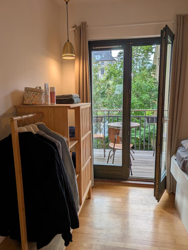 Charming Apartment In Frederiksberg With Balcony - Copenhagen