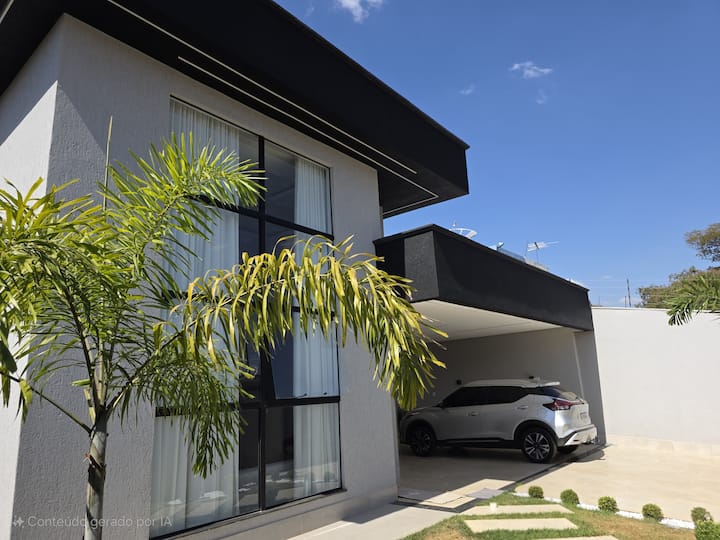 Sofisticada Casa - Goiânia
