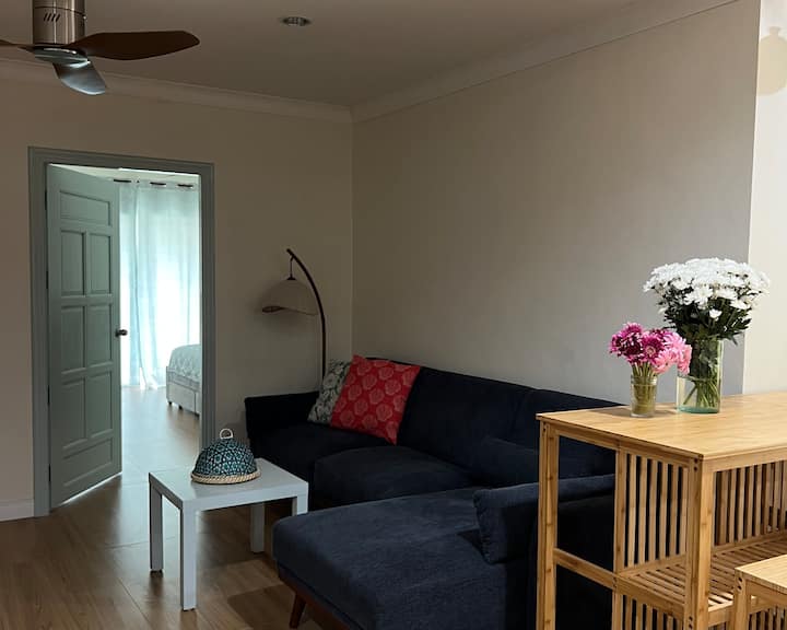 Большие апартаменты с двориком в центре Пхукета - Phuket