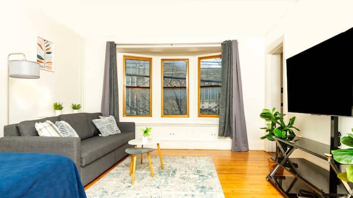 Spacious Downtown 1br Cozy Apartment! - Albany, NY