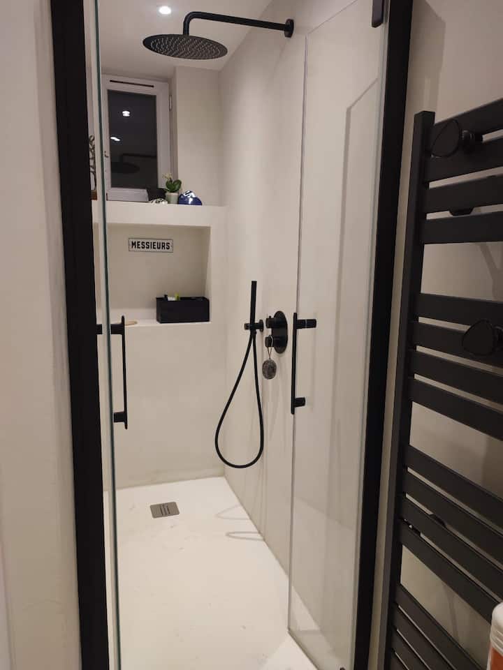 Appartement Parisien Cosy - Place Gambetta - Paris