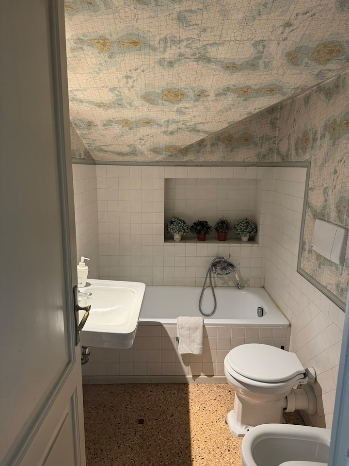 City Center Apt - Garage Prenotabile - Parma